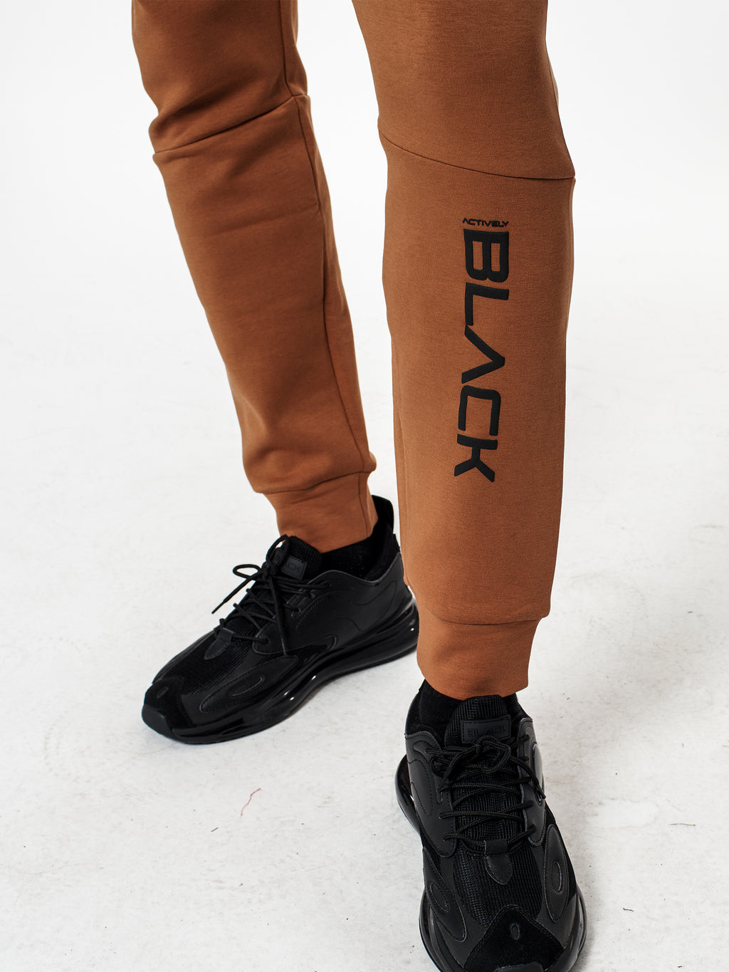 Unisex Performance Tech Color Joggers – Actively Black Athleisure Wear